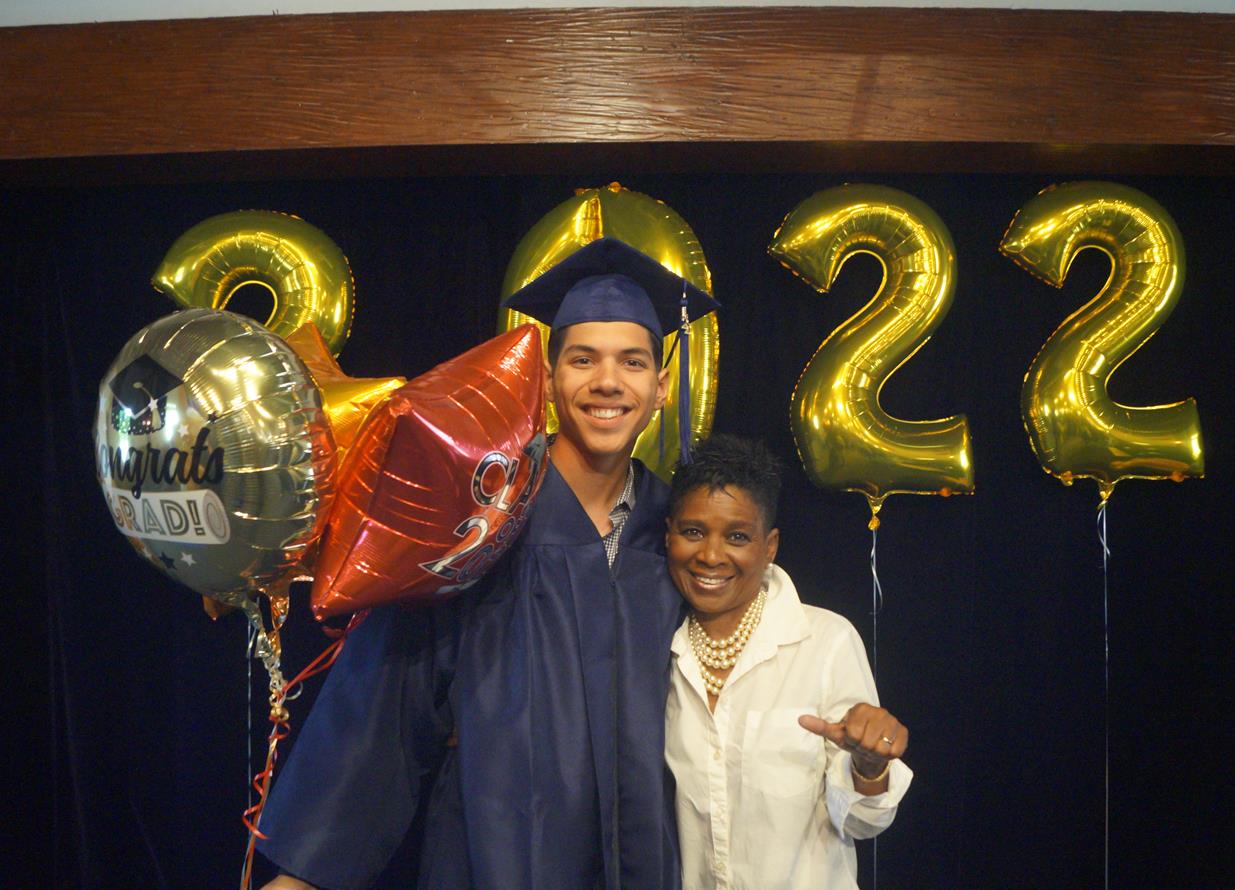 Congratulations To Lighthouse Christian Academy 2022 Graduates! – Pace News