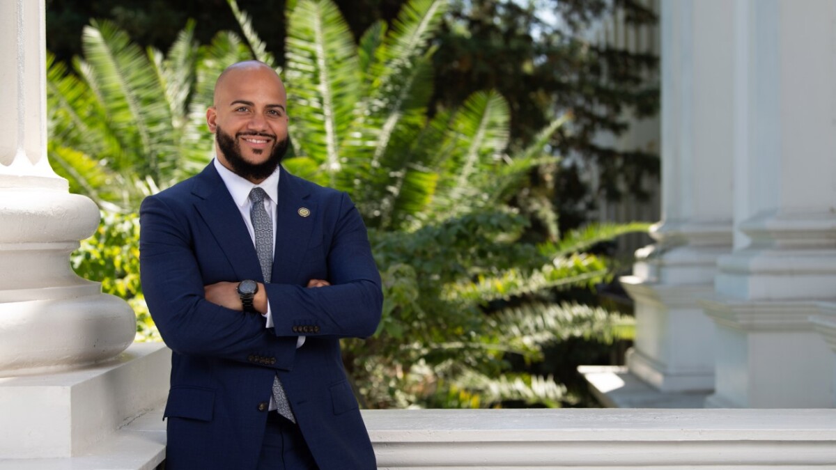 INSIDE INGLEWOOD: Inglewood Mayor James T. Butts Stands With Governor ...